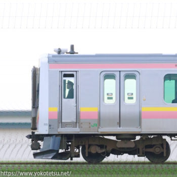新潟車両センターE129系B22編成山側 – 横鉄 -長編成サイドビュー-